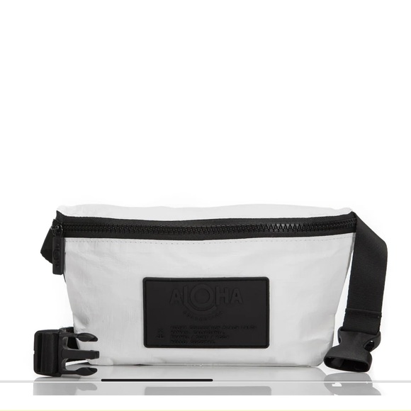 ALOHA Collection | Bags | Nwt Aloha Collection Mini Hip Pack Black ...